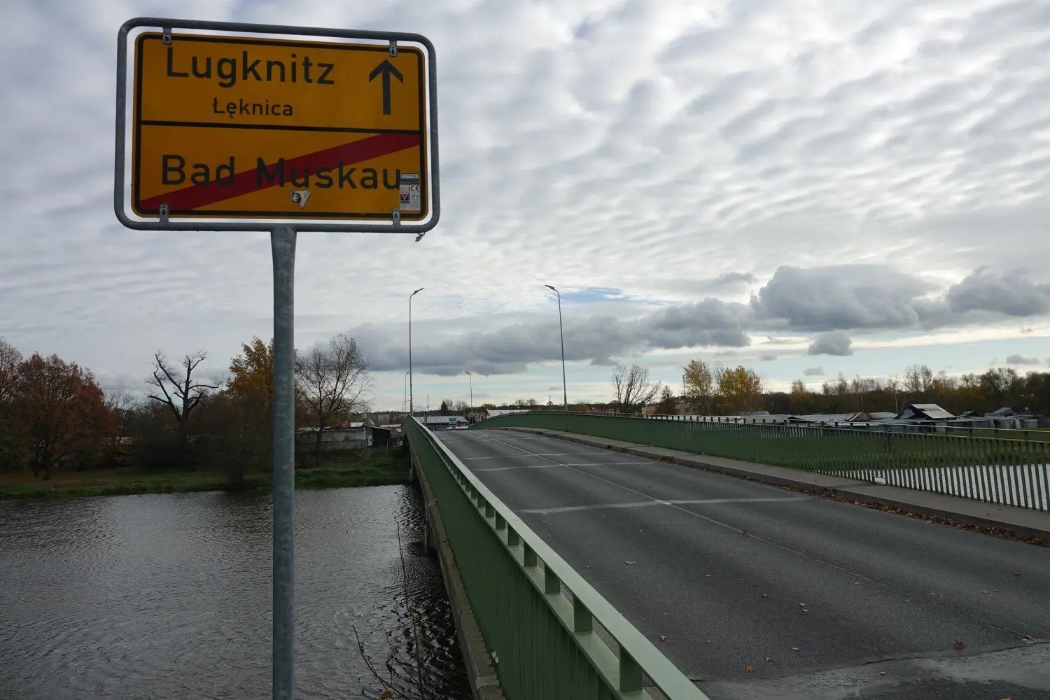 Corona-Kontrollen Kreis Görlitz: Polizei lässt Autofahrer an Grenze zu ...