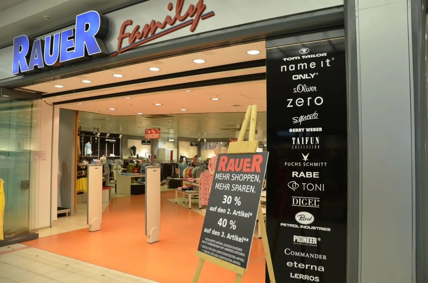 Einkaufen in Cottbus: Was die Insolvenz von Gerry Weber für Kunden ...